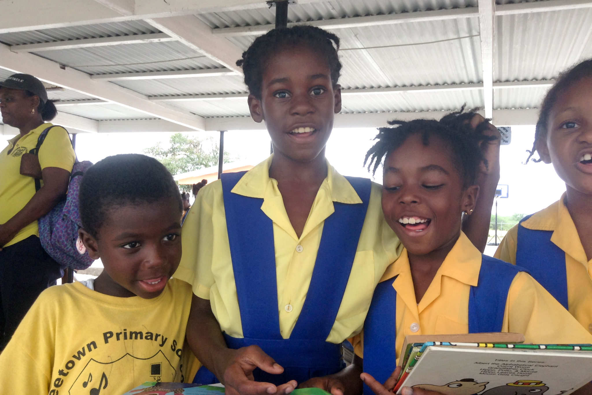 Help Fund a School Library this Year! - Hands Across the Sea